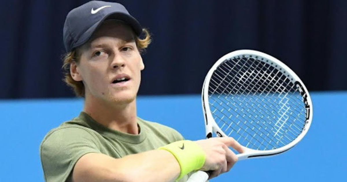 Tennis, l'italiano Jannik Sinner nella leggenda: a 19 anni vince il suo ... Tennis, l'italiano Jannik Sinner nella leggenda: a 19 anni vince il suo ...